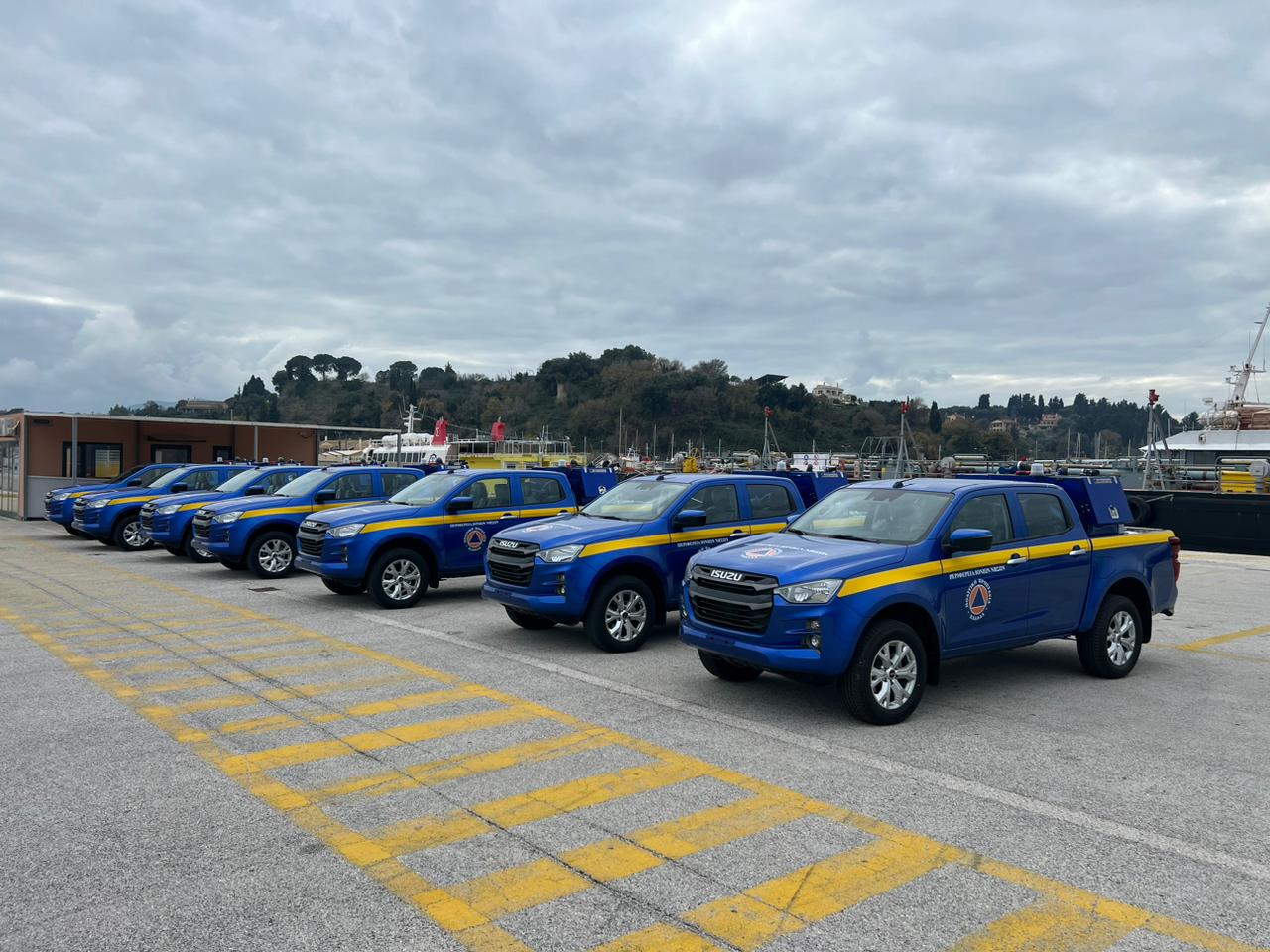 Η Περιφέρεια Ιονίων Νήσων εξοπλίζει τους Δήμους με πυροσβεστικά οχήματα ...