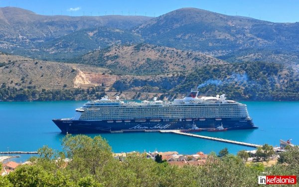 Το εντυπωσιακό κρουαζιερόπλοιο Mein Schiff 6 σήμερα στο Αργοστόλι - InKefalonia