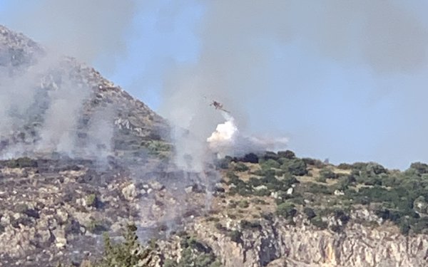Κεφαλονιά: Υπό μερικό έλεγχο η πυρκαγιά στο Μαρκόπουλο (εικόνες ...