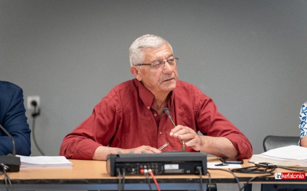 Βολές Βαλλιανάτου για τη στάση της μείζονος Αντιπολίτευσης στην ...