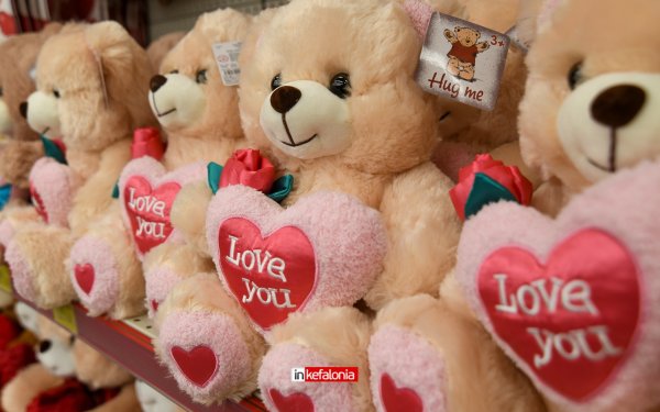 JUMBO - MK TOYS : O Άγιος Βαλεντίνος έφθασε με δώρα γεμάτα αγάπη ...