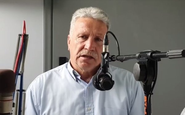 ΝΗΣΙ 93,9 ''Το Βήμα του Πολίτη'': Συνέντευξη Δημήτρη Μαντζουράτου, υπ ...